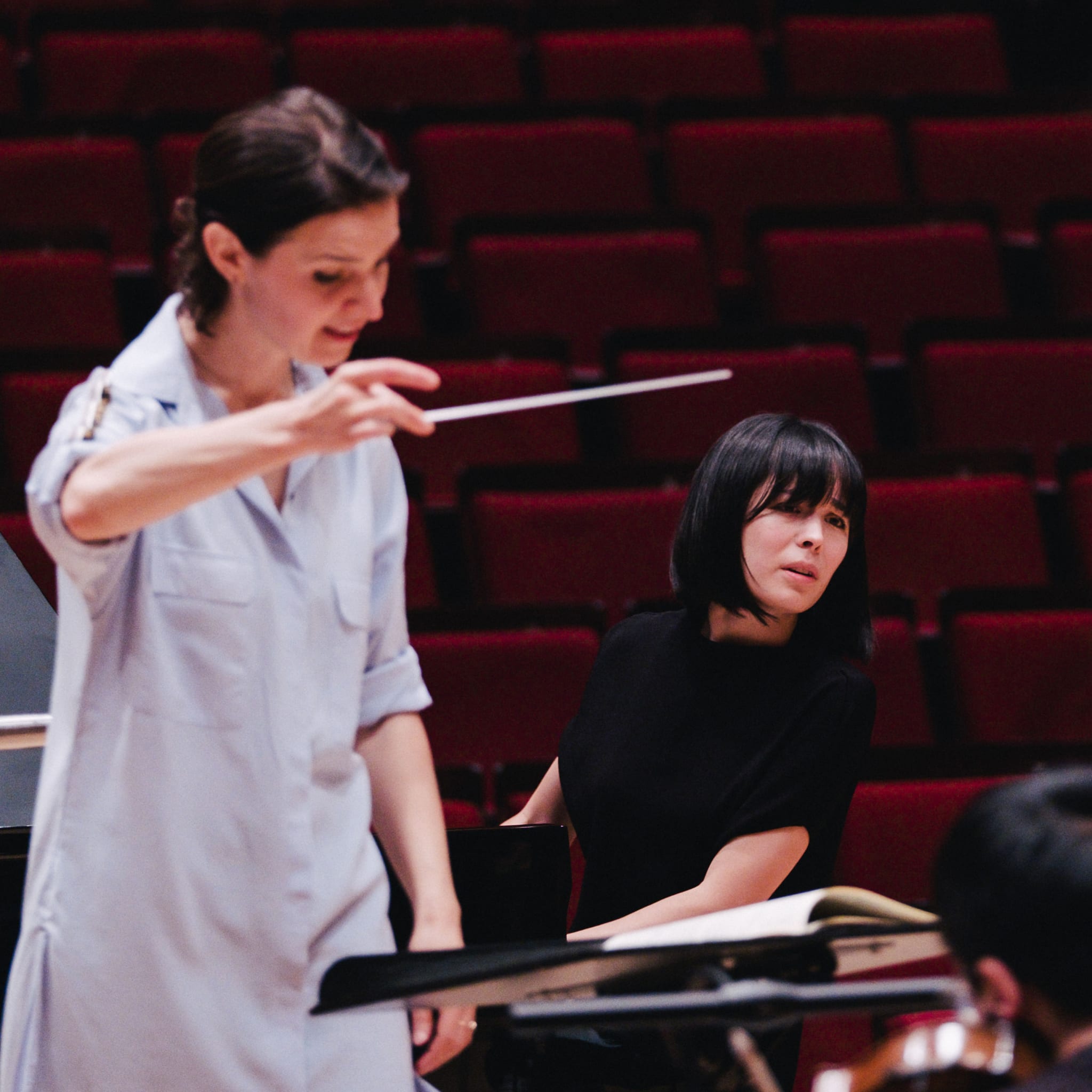Watch: Oksana Lyniv conducts Mozart, Silvestrov & Haydn – with Alice ...