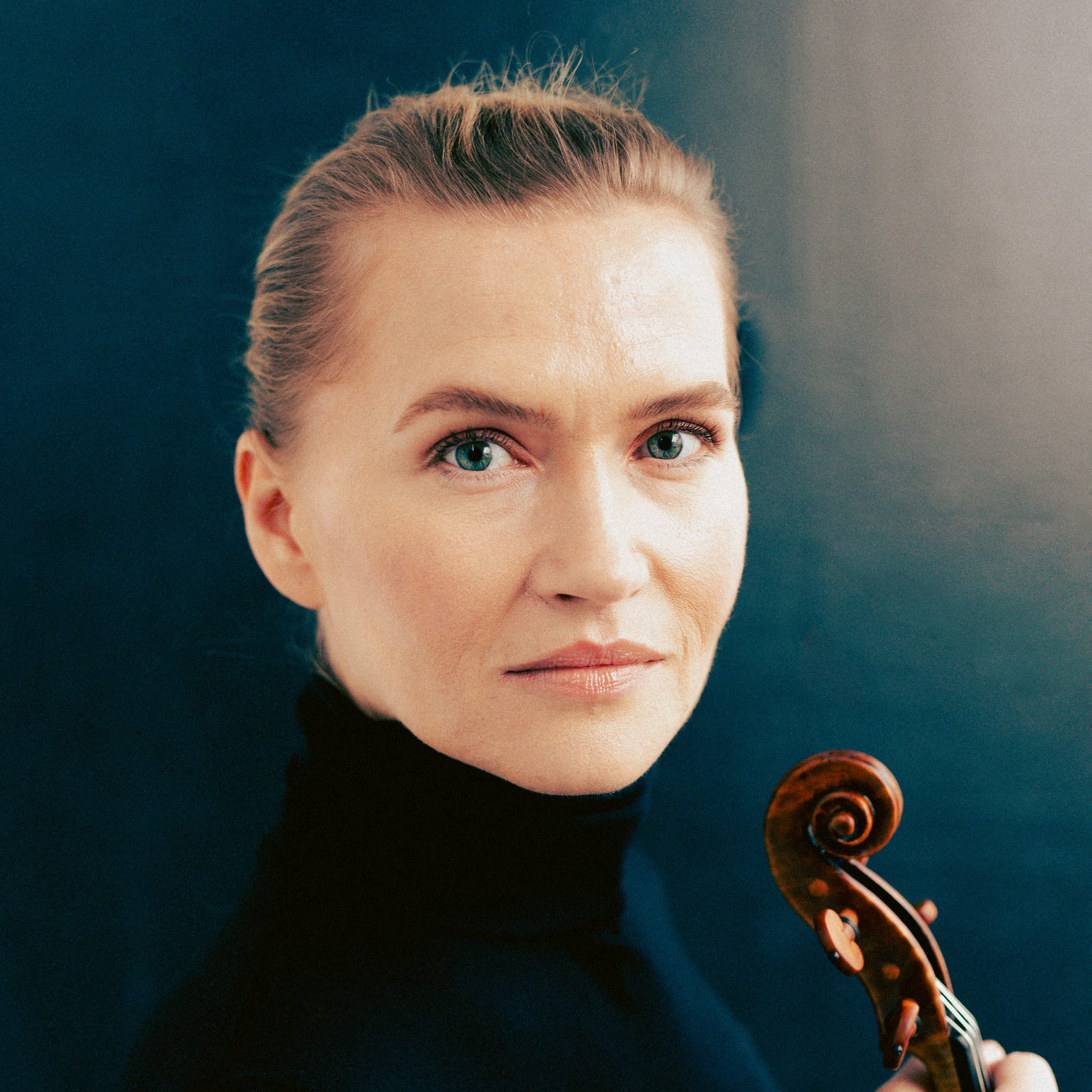 Listen to LYS by Mari Samuelsen, Scoring Berlin, Jonathan Stockhammer