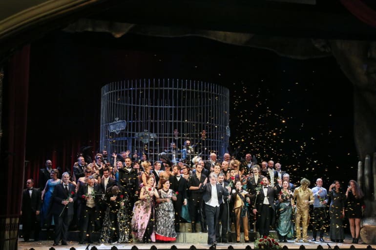 HNK - The premiere of operetta The Bat - laughter, champagne and ...