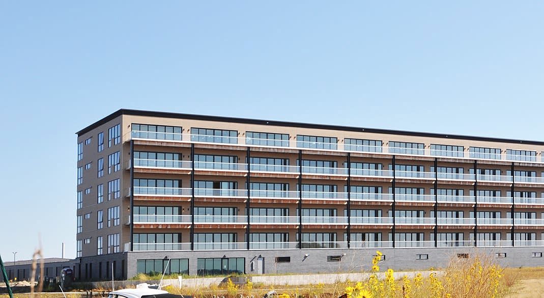 Adelaide Pointe Condominiums - Mass Timber WIN Project | WoodWorks ...