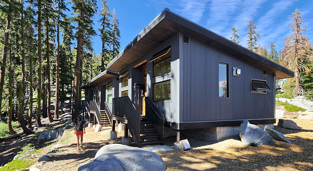 Frog Lake Backcountry Huts - Mass Timber WIN Project | WoodWorks ...