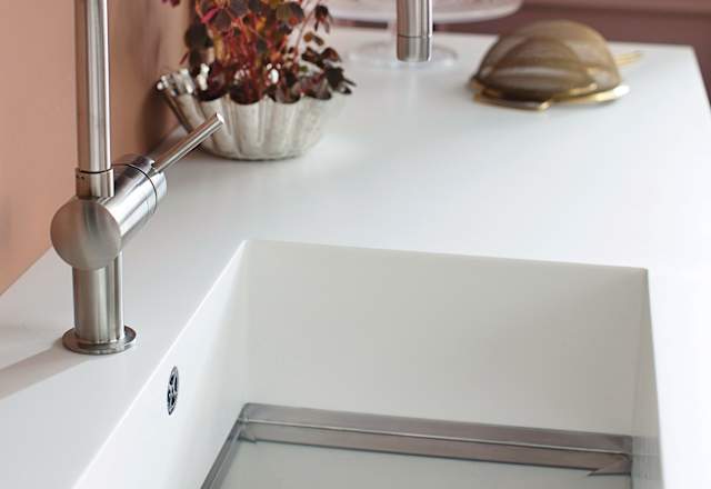 CoreStone bänkskiva: Se det eleganta och stilrena materialet | HTH