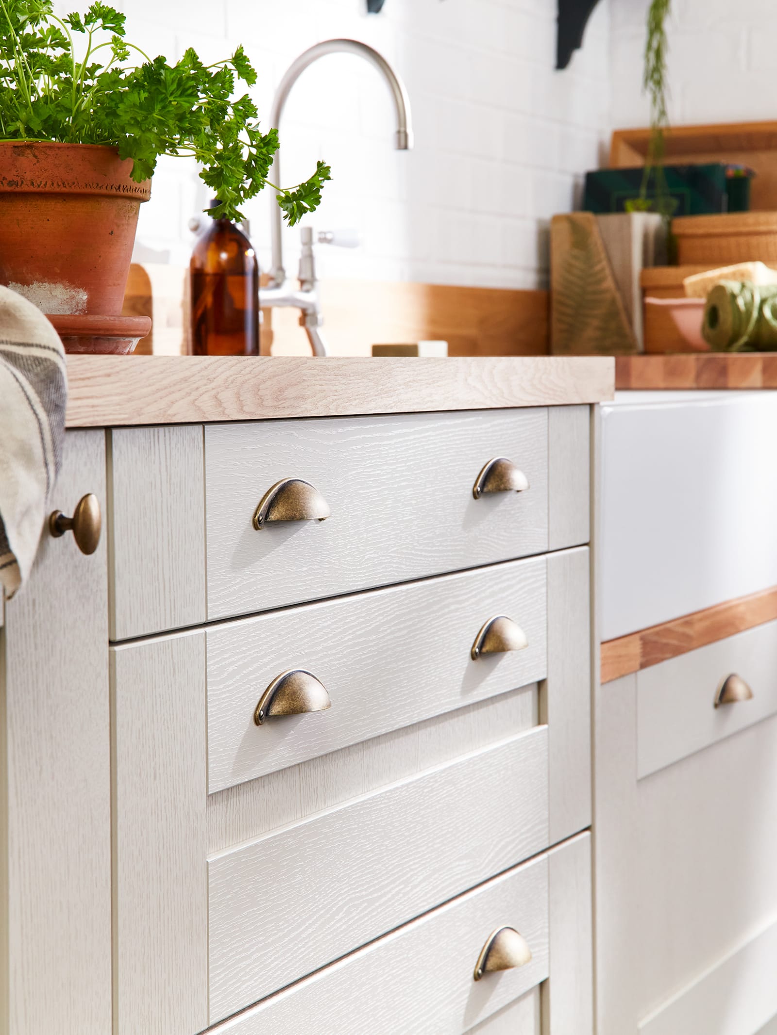 Kitchen Units | Kitchen Unit Styles & Colours | Magnet