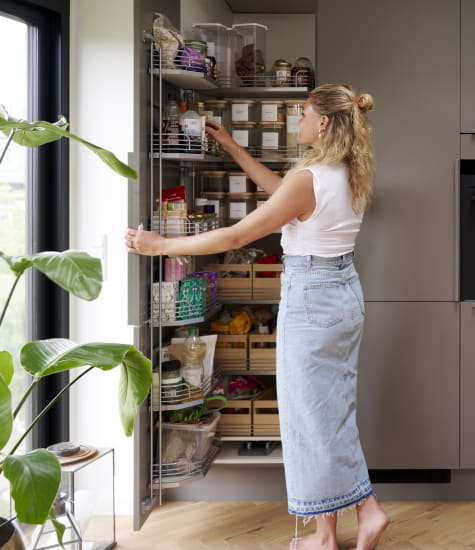 Sandfarvet køkken i nordisk design | HTH | HTH