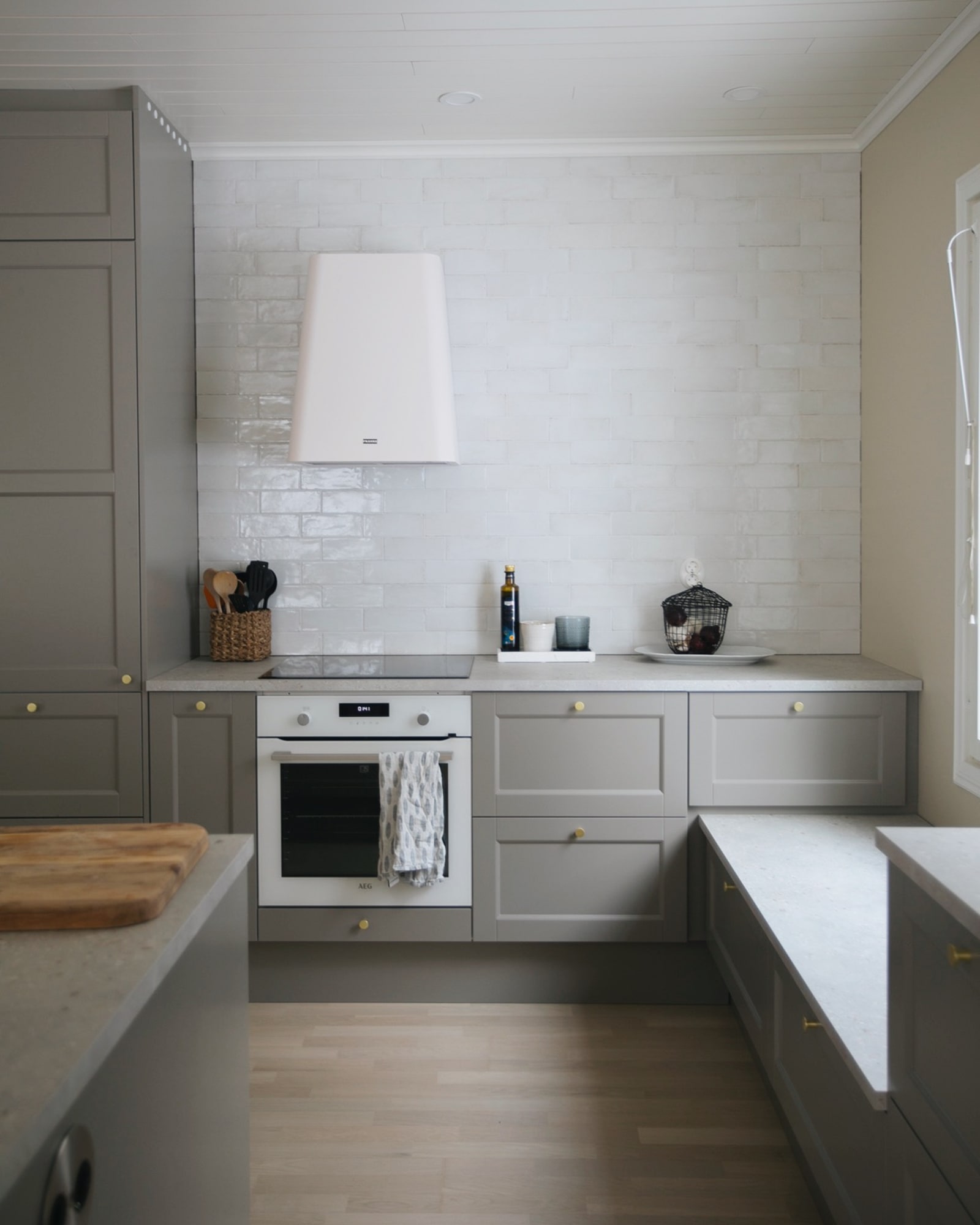 Tähkä | Maalatut peiliovet | Novart