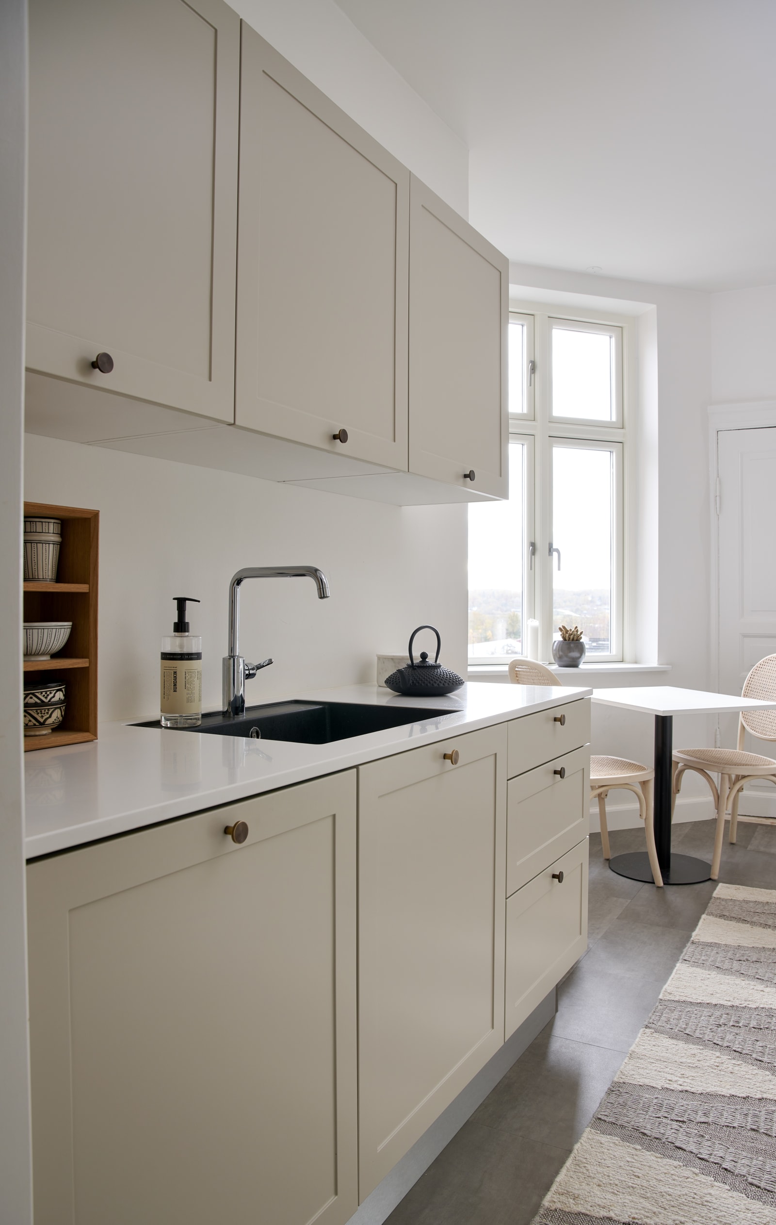 Square Sand køkken | INVITA