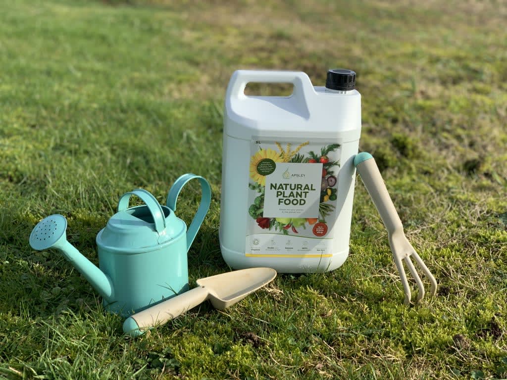 Liquid fertiliser that is made from plants, for plants