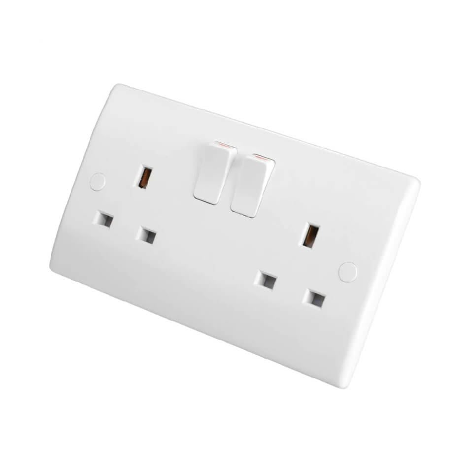 2 Gang Double 240V Plug Socket - nohma.com, off-grid electrics ⚡