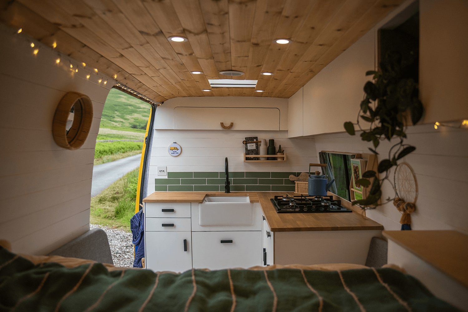 Van Conversion Layout Planner - Campervan Layout Ideas - nohma.com