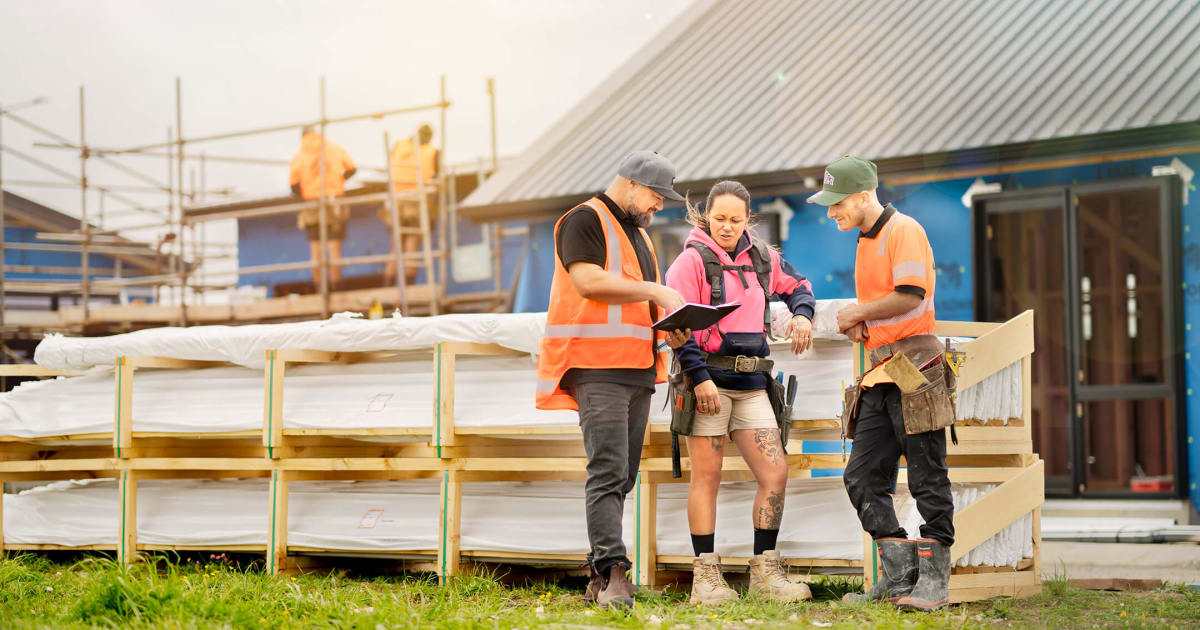 New Zealand Certificate in Carpentry (Level 4) | Builders Academy