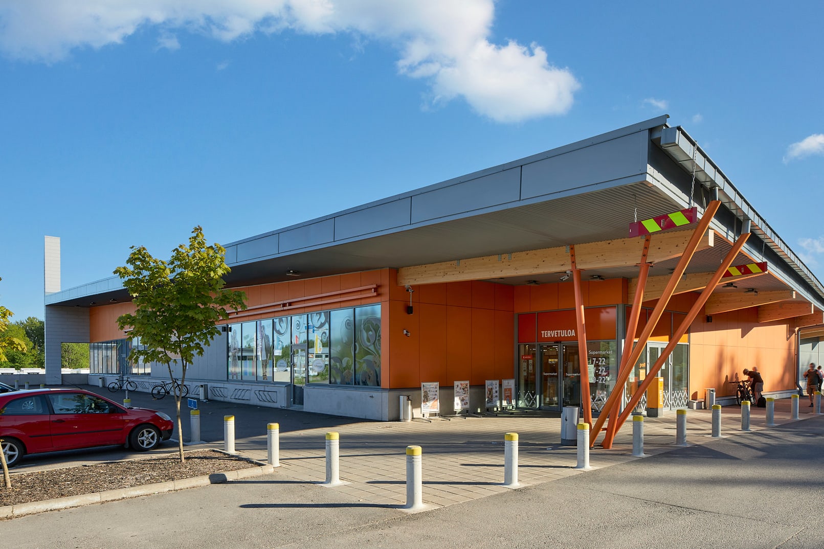 Kauppakeskus Malmin Nova Malminkaari 13-15, Helsinki - eQ Toimitilat