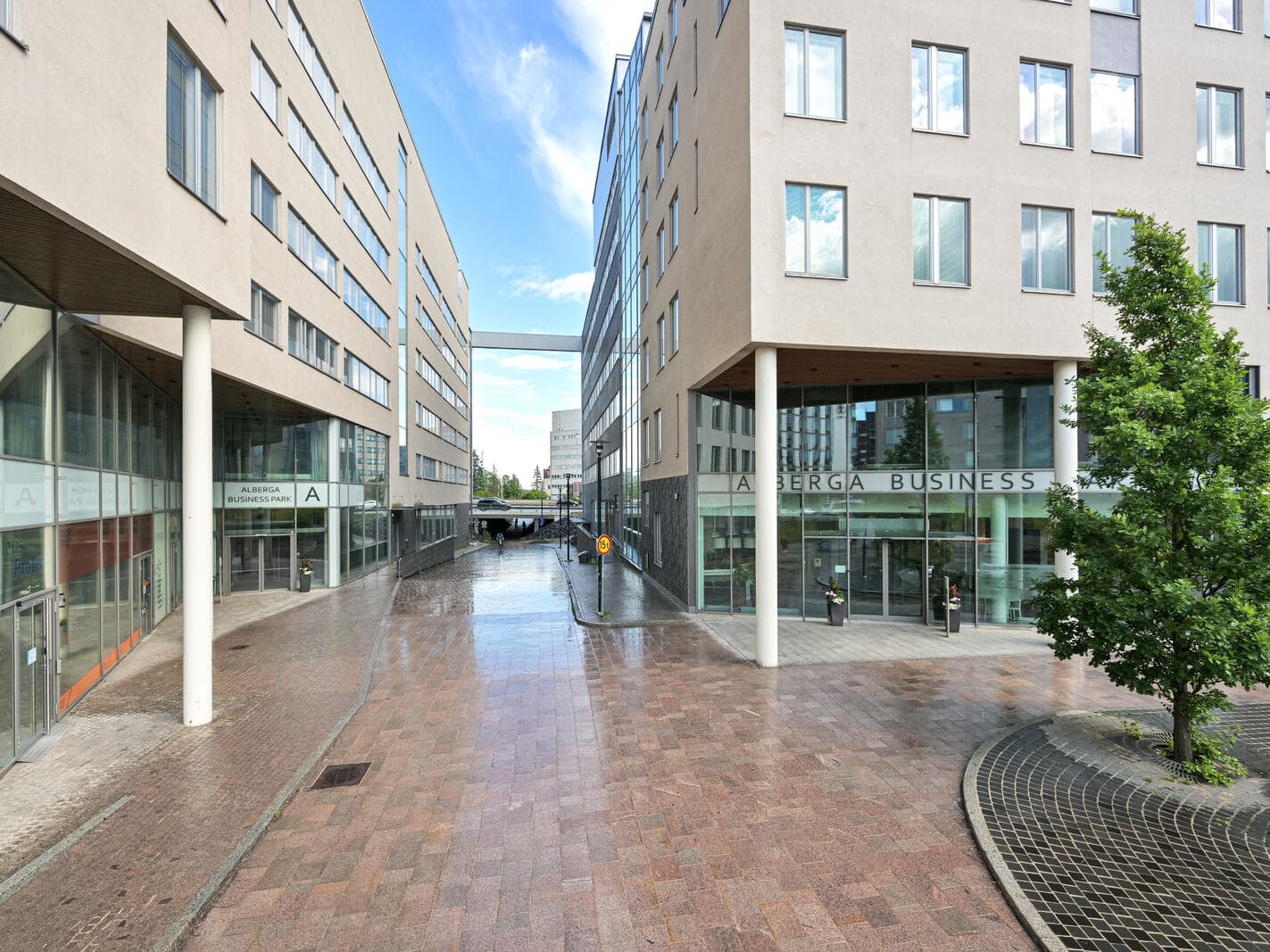 Alberga Business Park, talo B Bertel Jungin aukio 7, Espoo - eQ Toimitilat