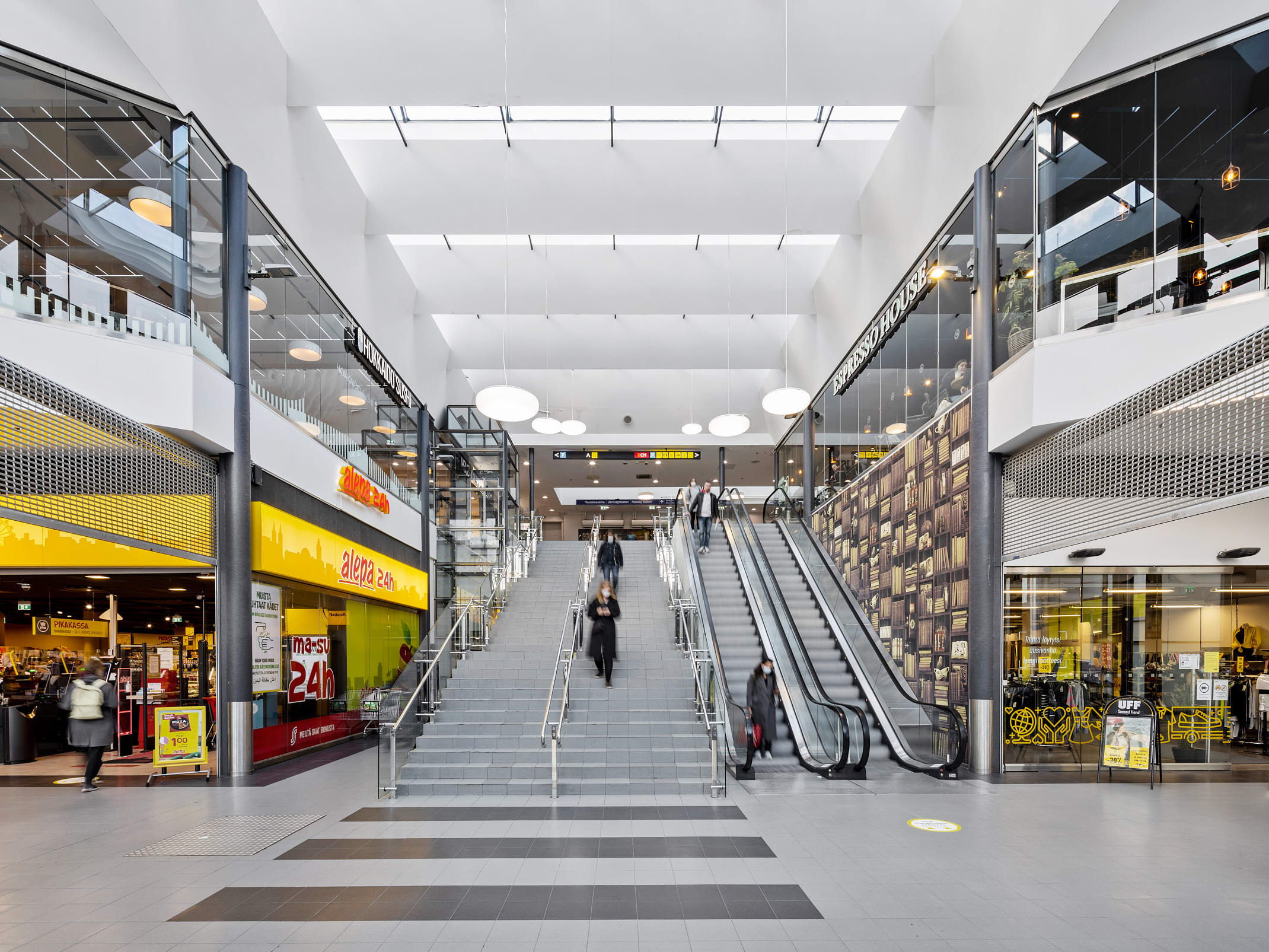 Kauppakeskus Malmin Nova Malminkaari 13-15, Helsinki - eQ Toimitilat