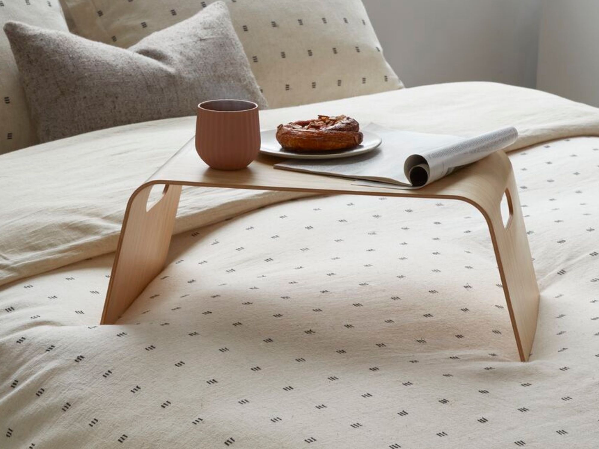 The Best Trays for Bed 2025 - Top 10 Trays for Bed | Buy Now Guide