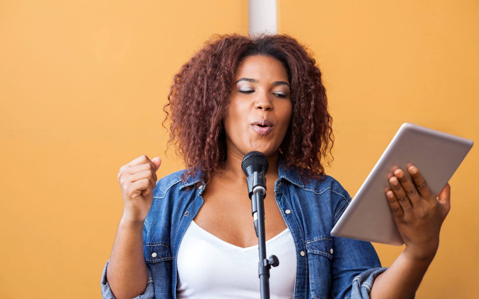 Private Music Lessons & 1-to-1 Singing Lessons Near Me | Voice Singing ...