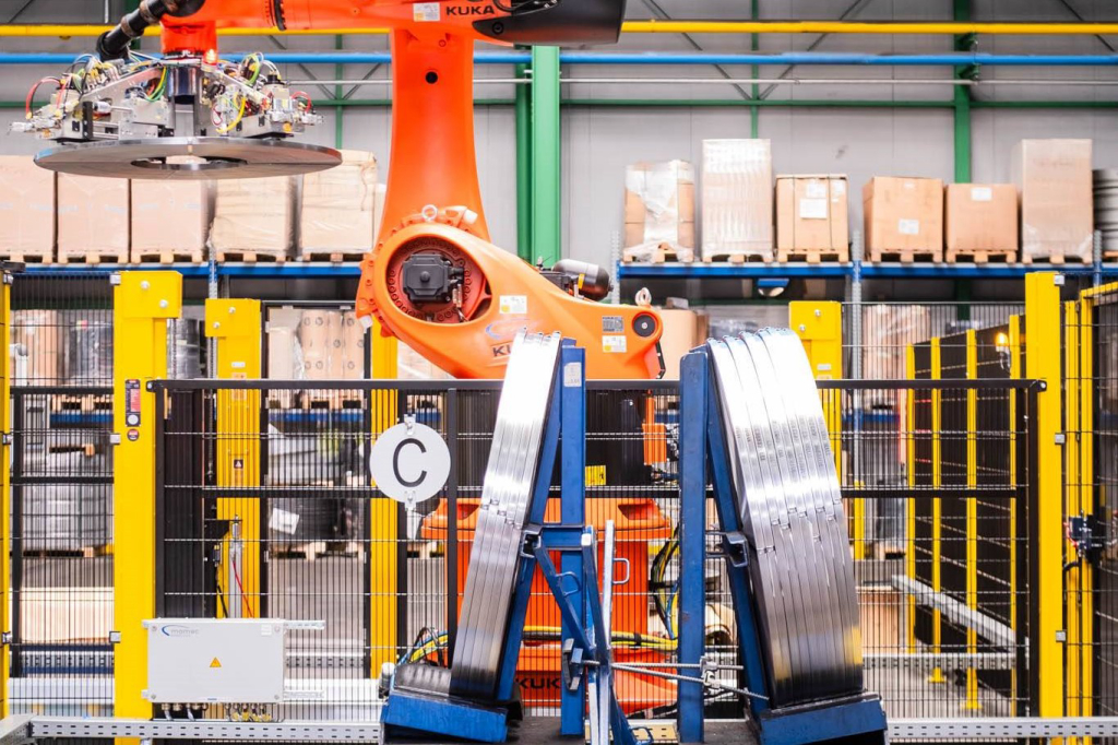 Robotic Arms for Loading/Unloading Heavy Coils