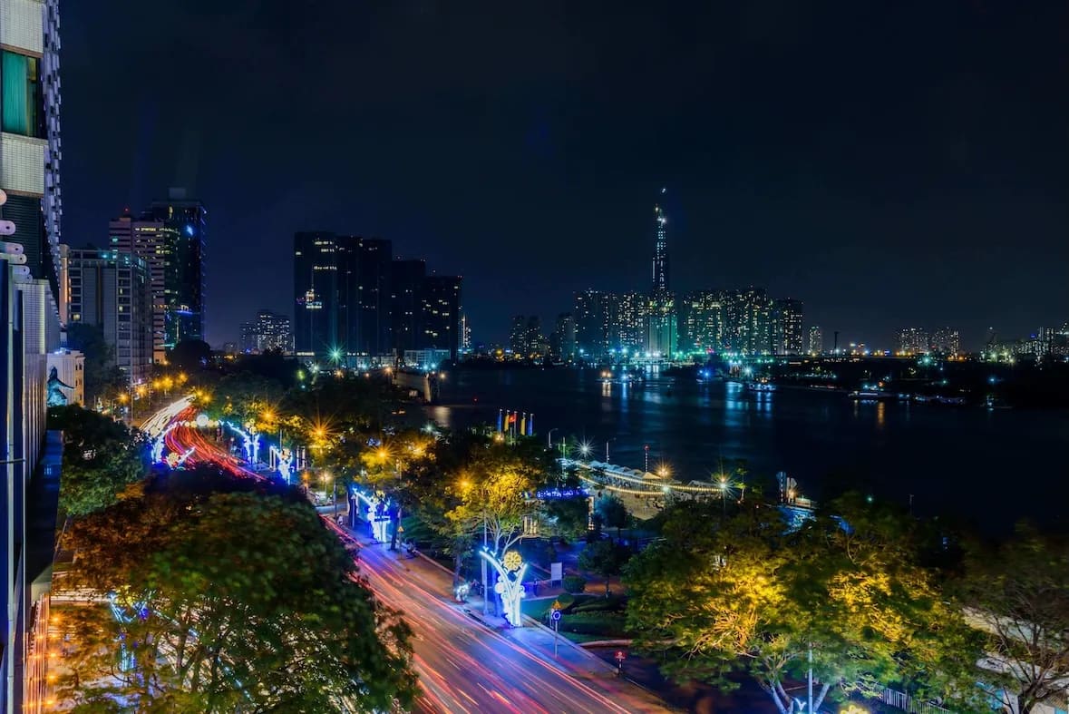 Saigon Riverfront Paths | Running Route in Ho Chi Minh City, Vietnam