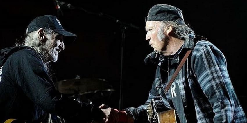 Willie Nelson Guests With Neil Young & Promise Of The Real In Rome Willie Nelson Guests With Neil Young & Promise Of The Real In Rome