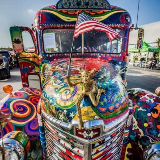 furthur bus