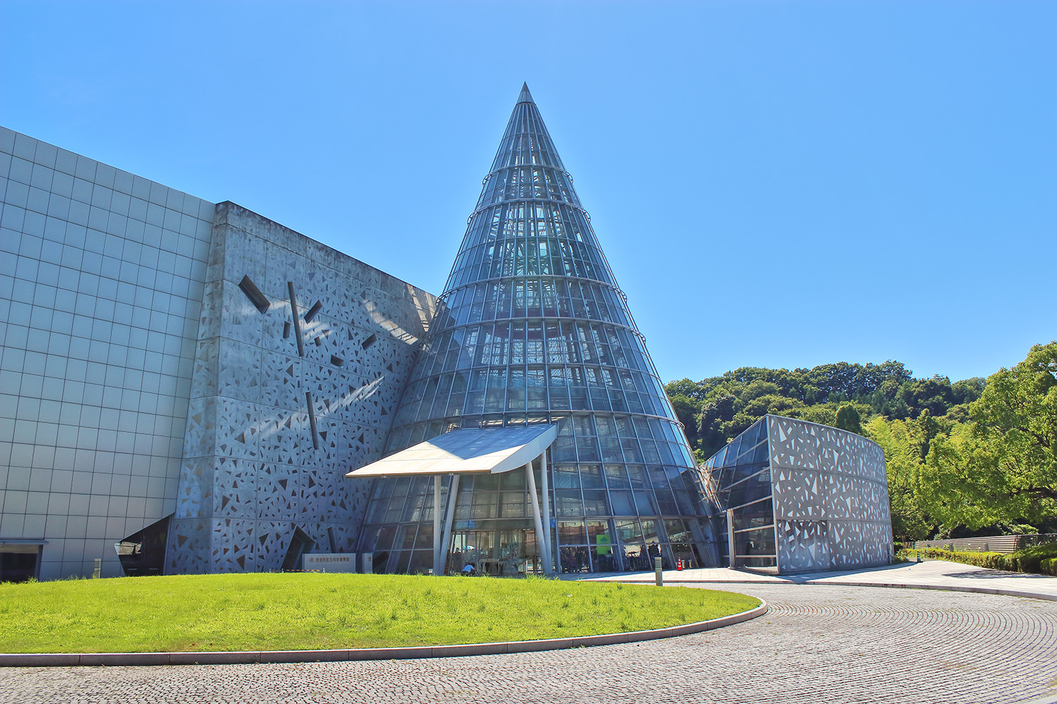 Ehime Prefectural Science Museum | Things to Do | Visit Ehime Japan