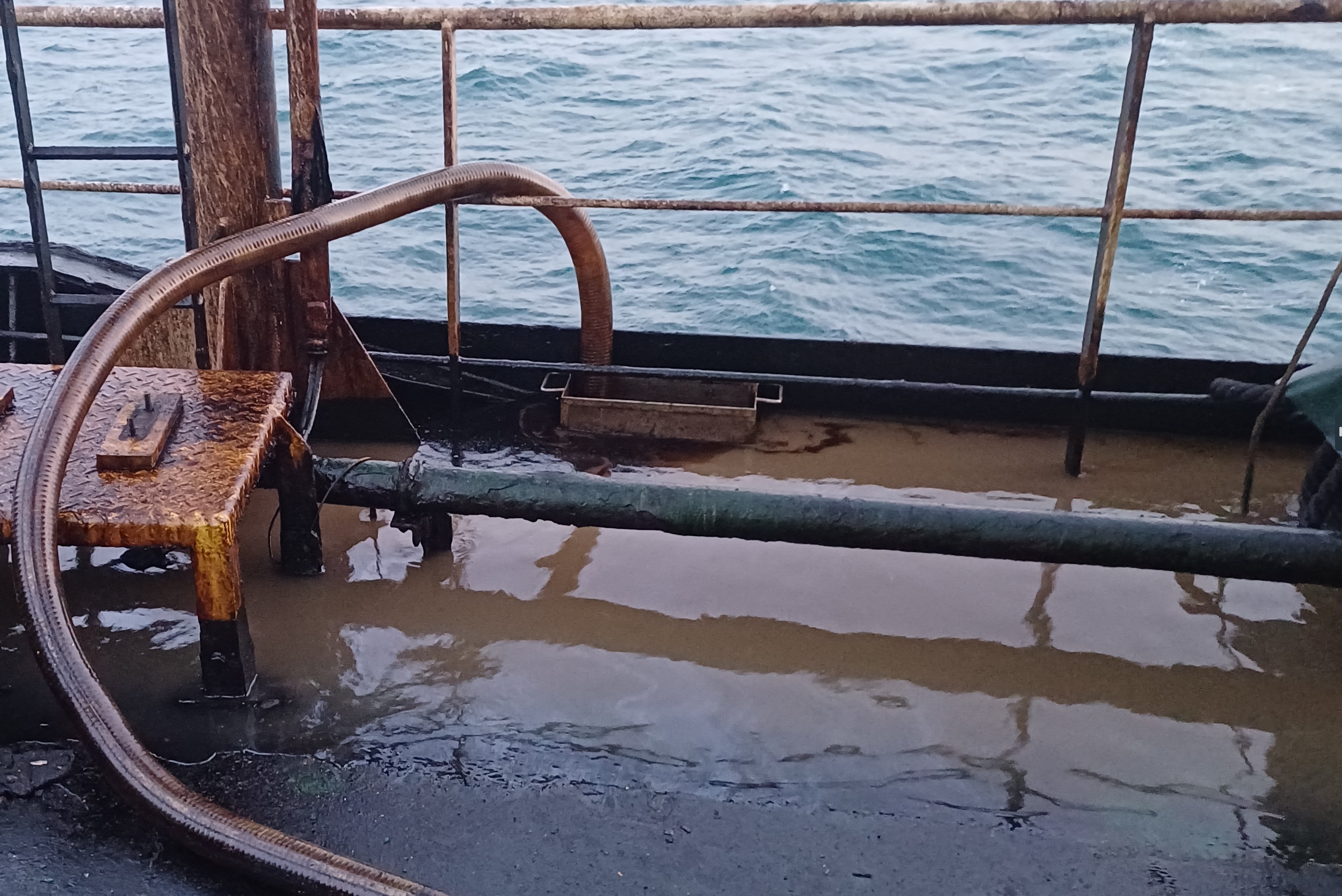 Tankers: Oil Spill Management and Prevention at Sea