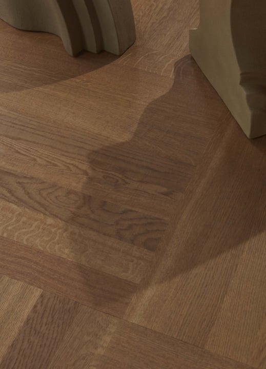 Experience oak planks laid in historical pattern - Herringbone flooring