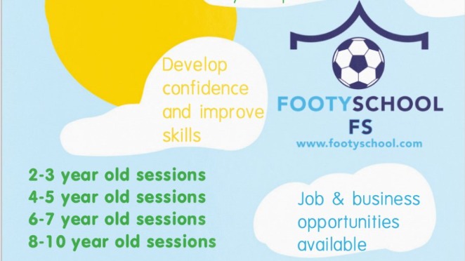 Wednesday FootySchool's 8-10 years Megalodon Session | Pebble