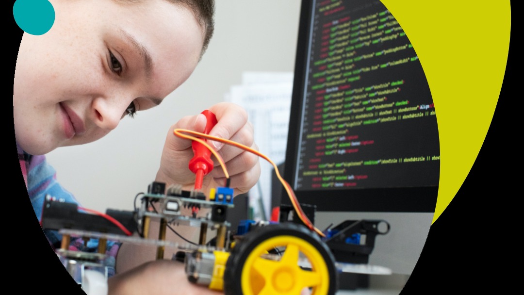 Computer Xplorers - Academy | Pebble