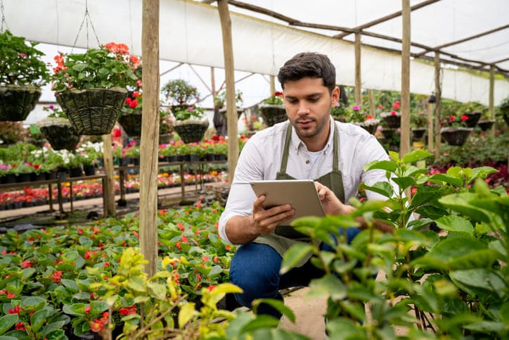 How to create a deeper connection with seasonal employees | WorkBright