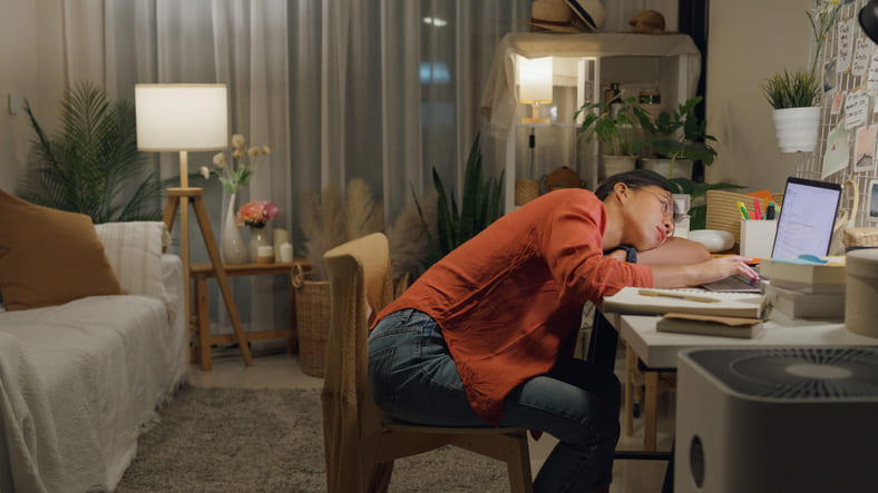 What to do if an employee falls asleep at work | WorkBright