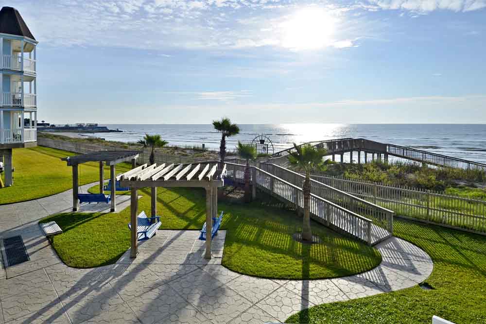 Seascape Condos - Galveston Condo Rentals on the Beach w/ Pool