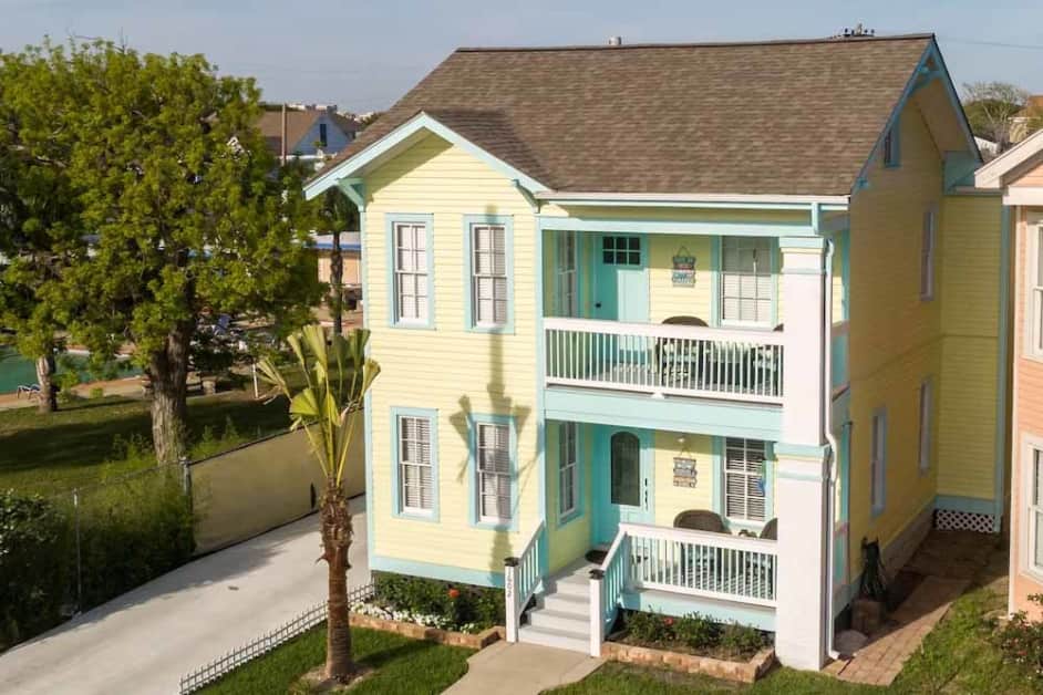 Beautiful House - Galveston Silk Stocking District