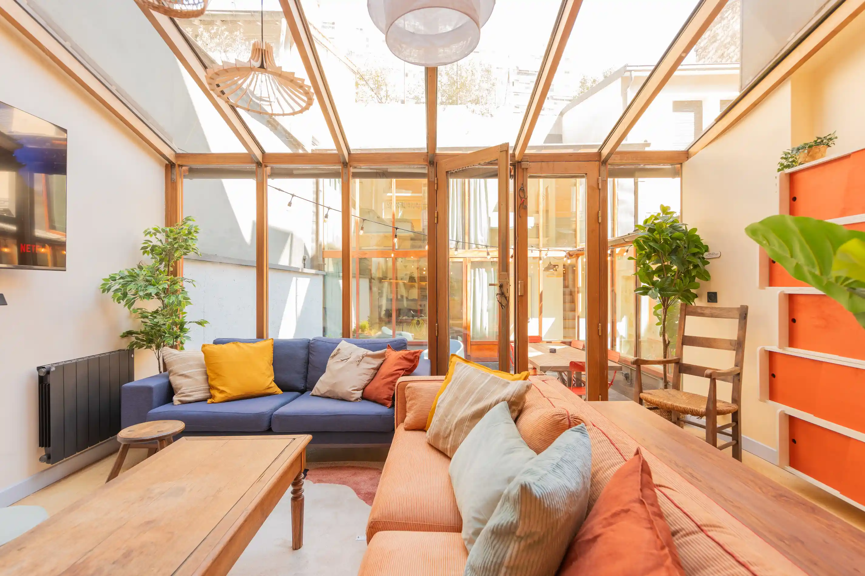 A beautiful shared house in Paris with a stunning view - Cohabs ...