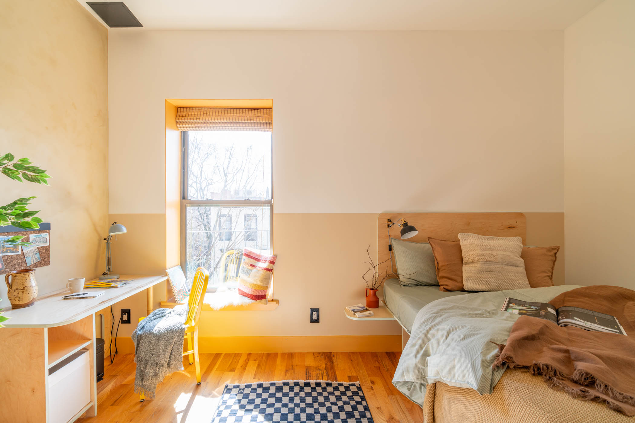 Crown 1162 - Shared Living Spaces in New-York | Cohabs