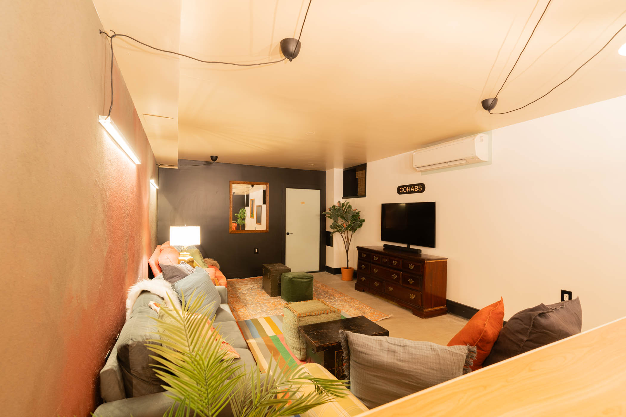 Crown 1162 - Shared Living Spaces in New-York | Cohabs