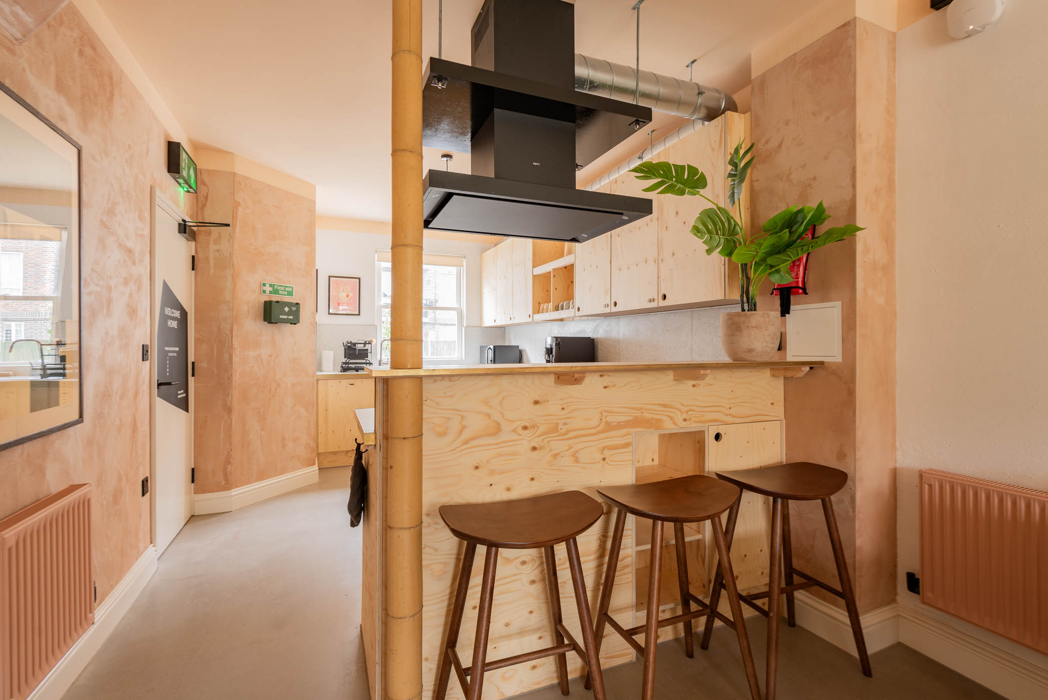 Coliving young professionals in London - Cohabs™ Elephant 25