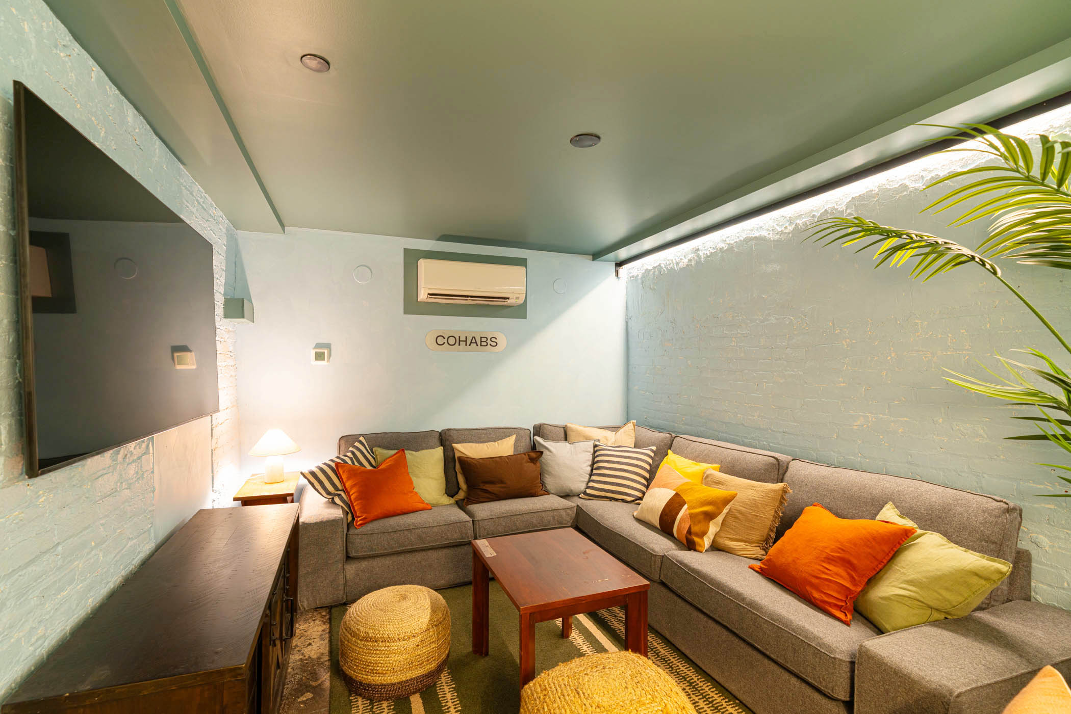 Cohabs™ Capitol 711 - Coliving Near Eastern Market & The Capitol, D.C.