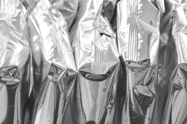 Vacuum packing Non-Food products | Henkelman