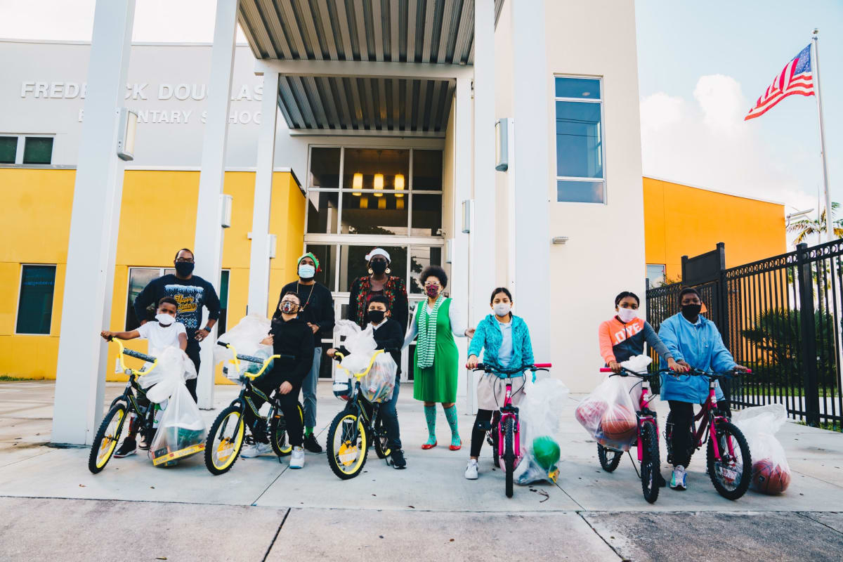 FIU delivers toys to elementary school children | FIU News - Florida ... FIU delivers toys to elementary school children | FIU News - Florida ...