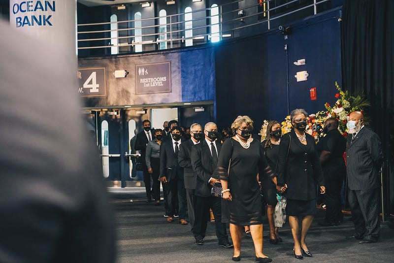 A giant among men, the late Al Dotson Sr. receives an emotional send ...