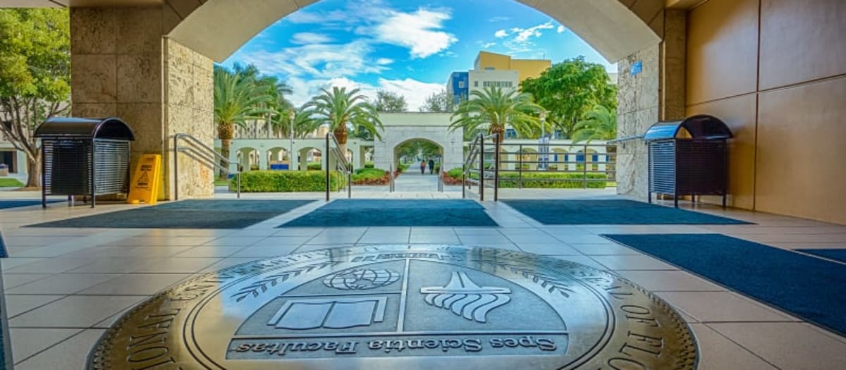 University Graduate School equips Ph.D. students for diverse career ...