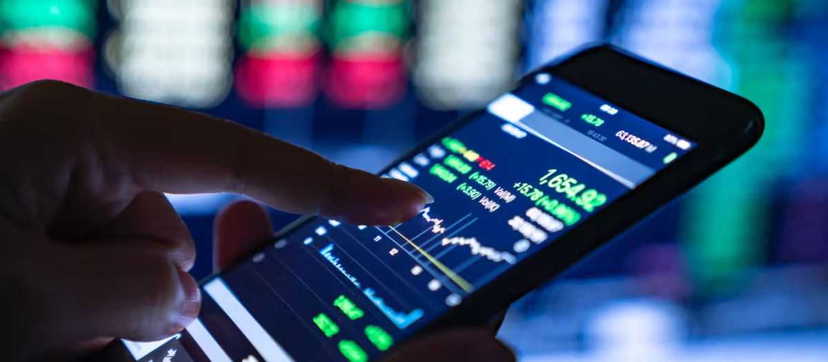 Insider trading − the legal kind − is a lot more profitable if you work ...