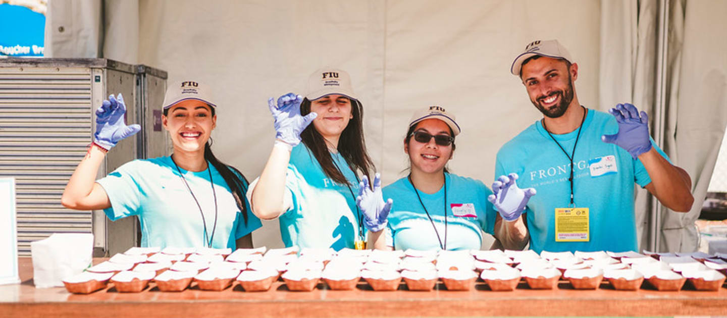 FIU Chaplin School of Hospitality & Tourism Management students assist ...