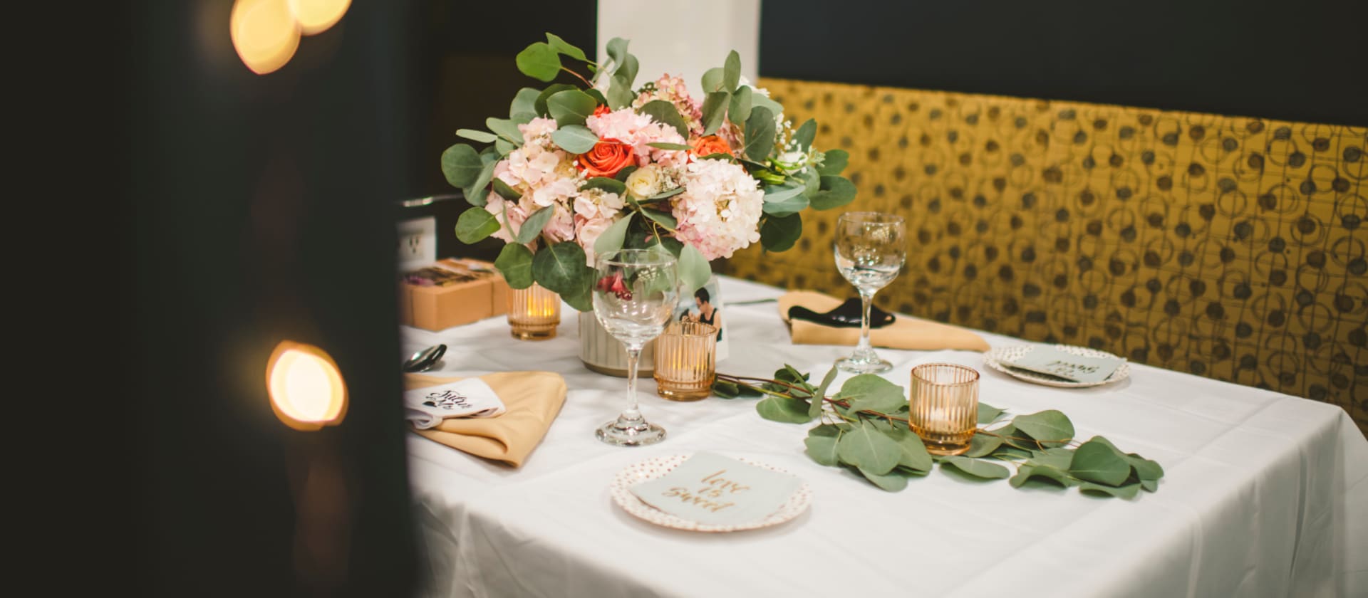 Alumni get engaged where it all started – at the campus library | FIU ...