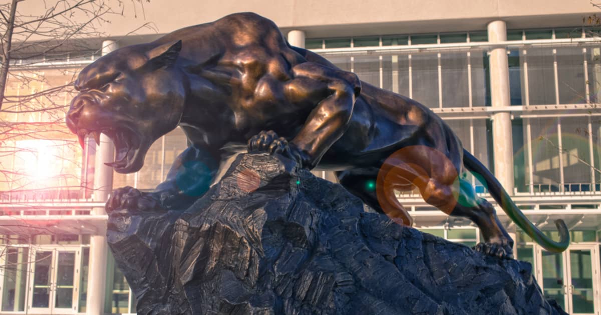 FIU Alumni Association now 200,000 strong | FIU Magazine - Florida ...