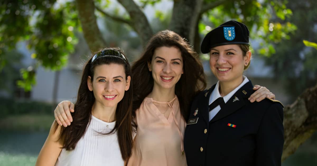 Family medicine: Three dynamic siblings attend the Herbert Wertheim ...