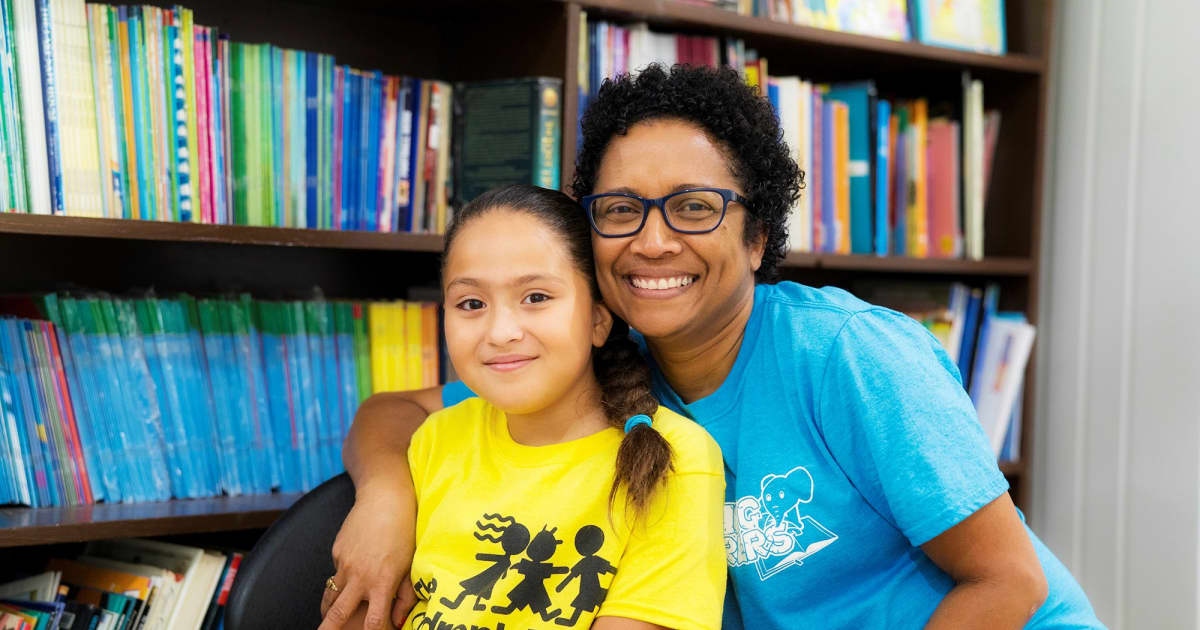 8-year-old overcomes fear of reading | FIU News - Florida International ...