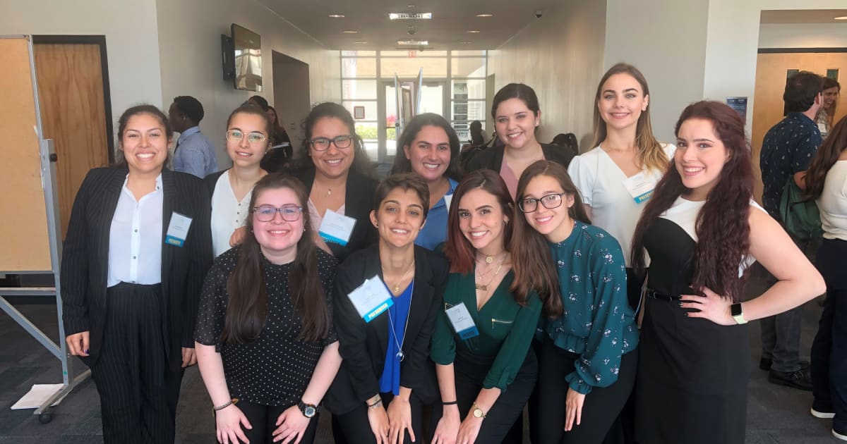 At recent symposium, women led the way in STEM student research | FIU ...