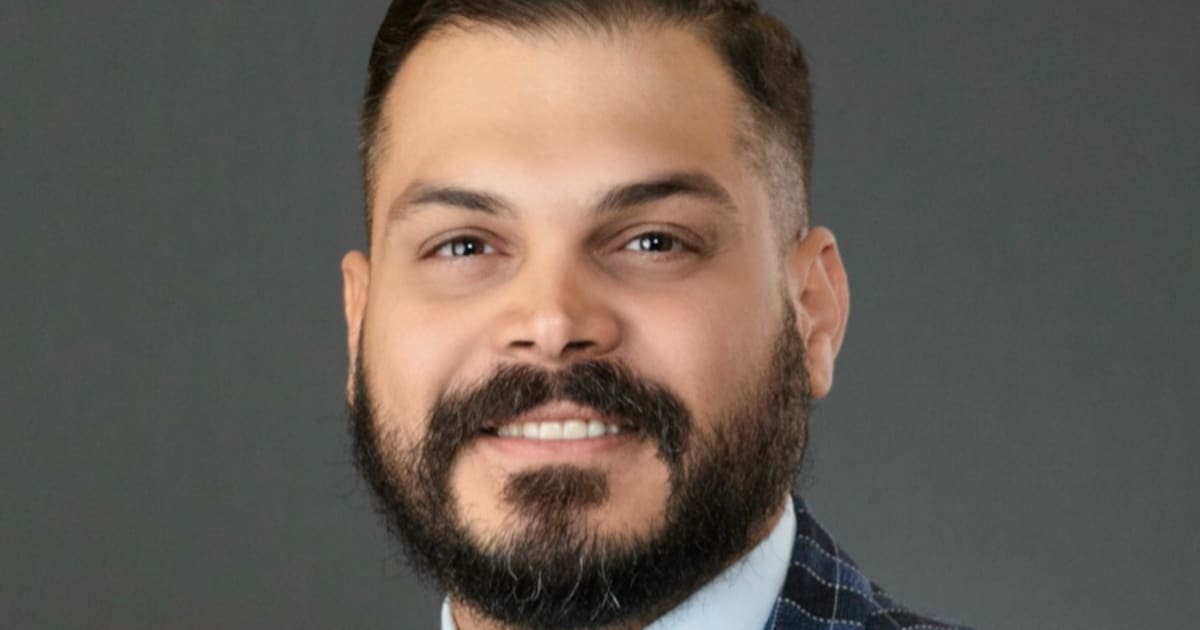 Got My First Job Working As An Engineering Program Manager Fiu News