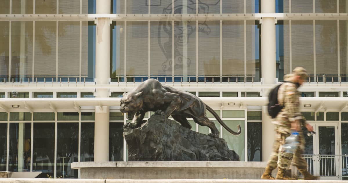 February 2021 in photos: Events on campus, a great gift and sports ...